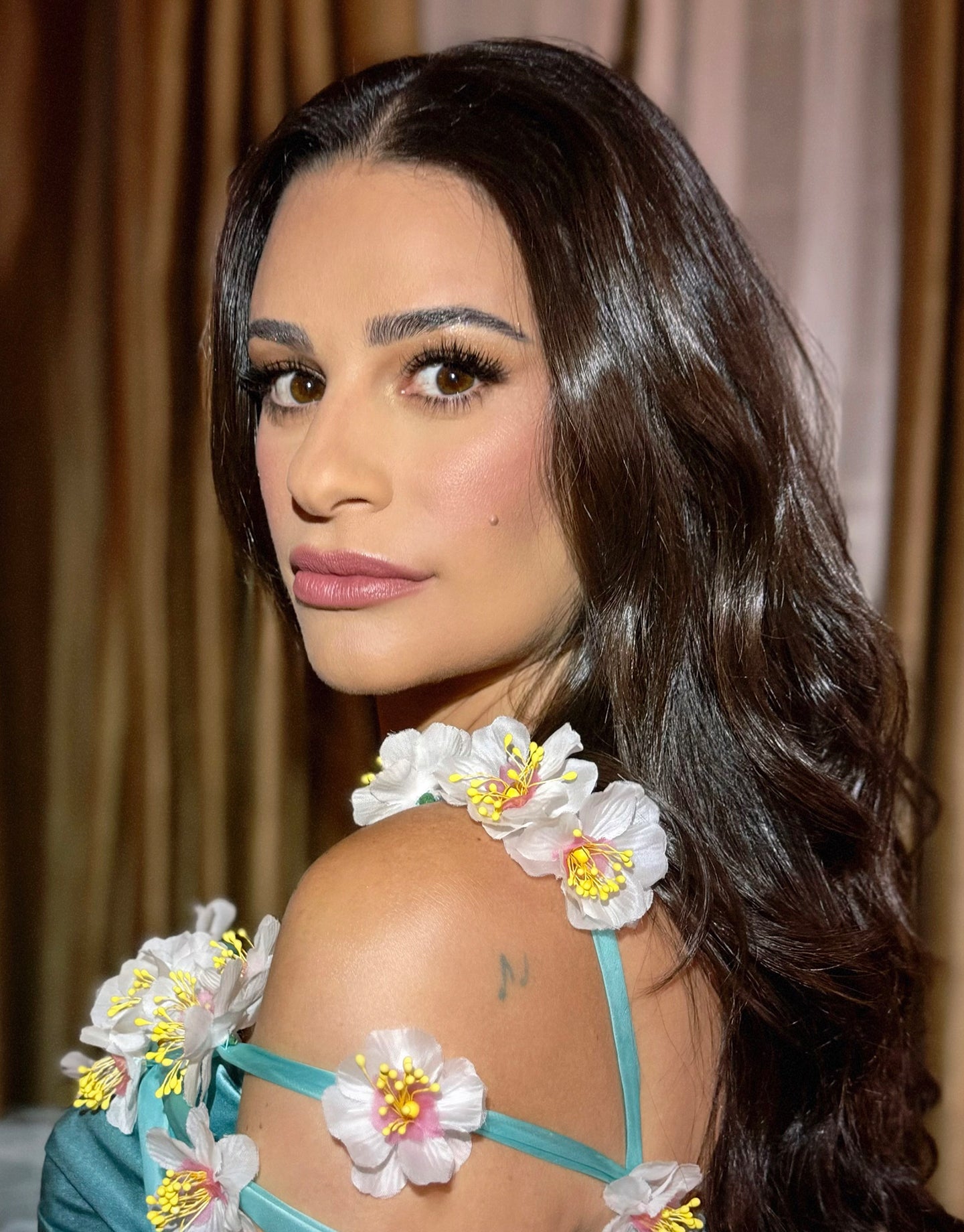 How Kale Teter Created A Met Gala-Worthy Glow | Oak Essentials